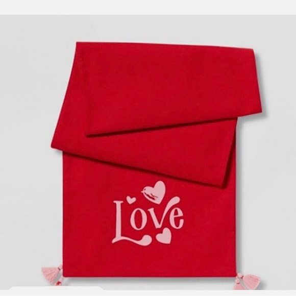 Threshold | Dining | Target Threshold Valentines Day Table Runner Nwt ...